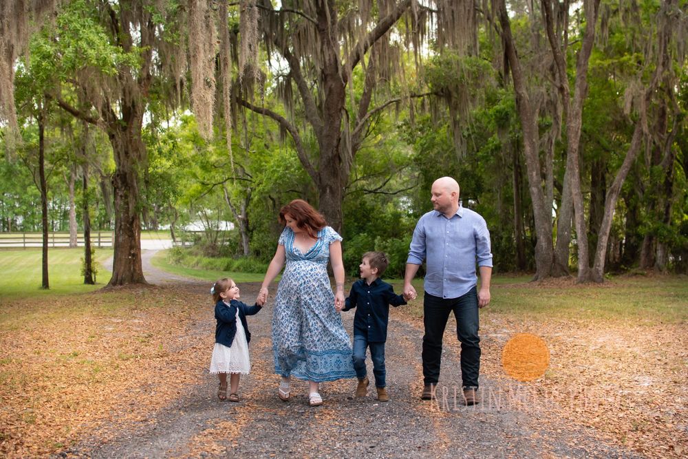 Reinert Family Maternity Session - Kristin McCue Photo