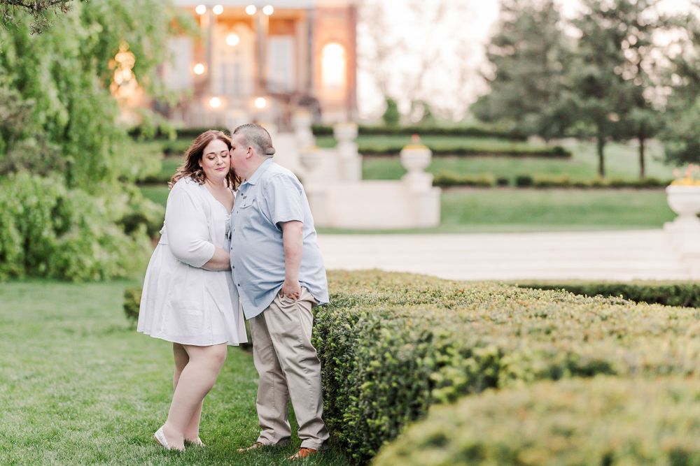 A Spring Engagement at Starbucks & Cantigny Park | Shannon + Matt ...