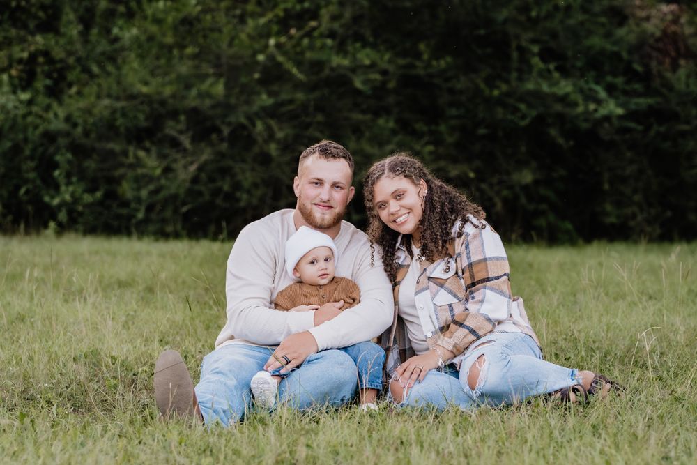 Simple Family Posing Ideas For Your Fall Mini Session - Whaley Photography
