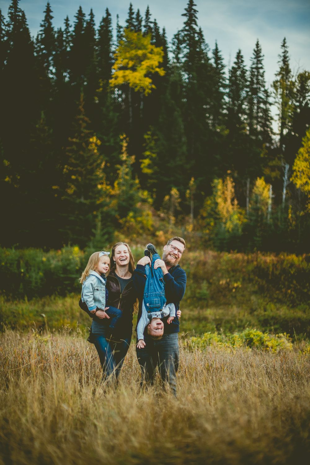 Edmonton River Valley Autumn Family Portraits - Shalene Dawn Photography