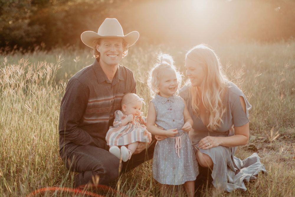 The Seedorff Family Fall Photos - Kacie Tennet Photography