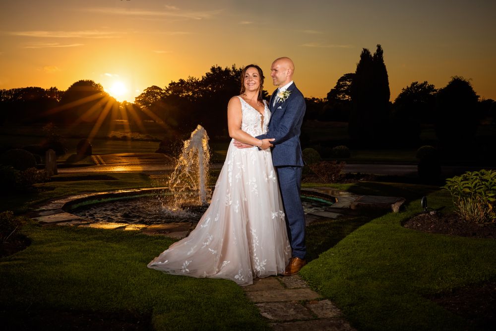 MOTTRAM HALL WEDDING PHOTOGRAPHER - Paul Baybut Wedding Photography
