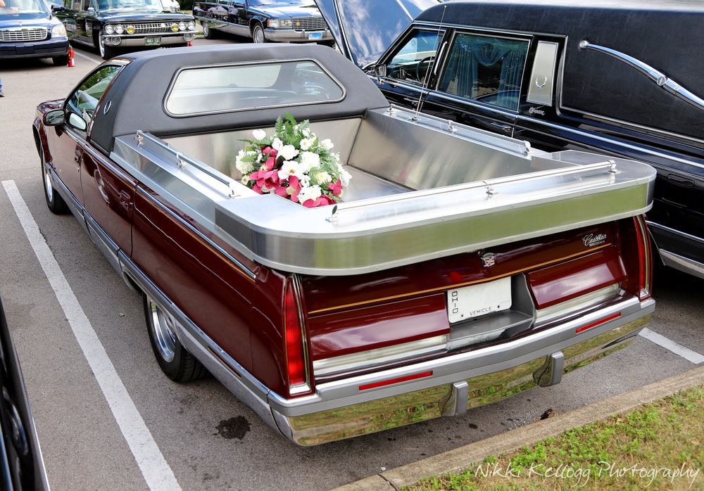Flower Car - Funeral Photography by Nikki Kellogg