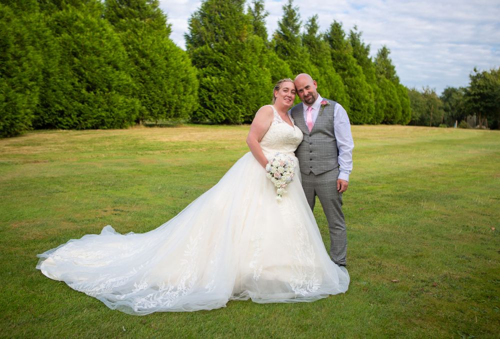 Mr & Mrs Lomas - Danielle Louise Photography