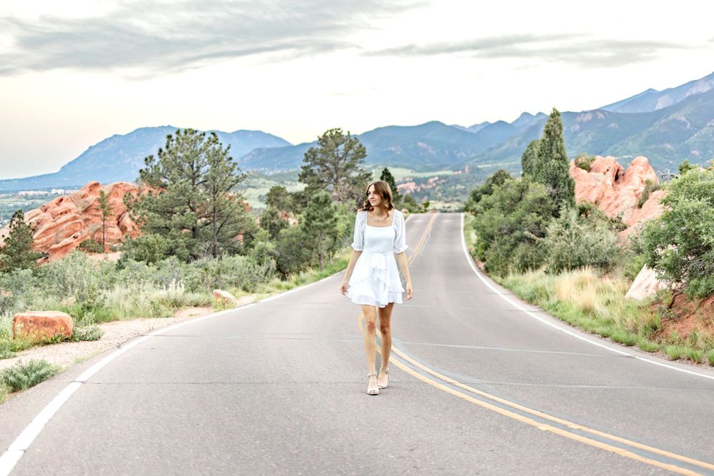 Lovely Senior Session at Garden of the Gods in Colorado Springs - Eden ...
