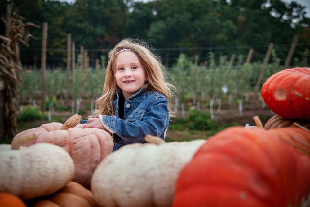 Mother-Daughter Session at Frecon Farms|Boyertown, PA - Artfully ...