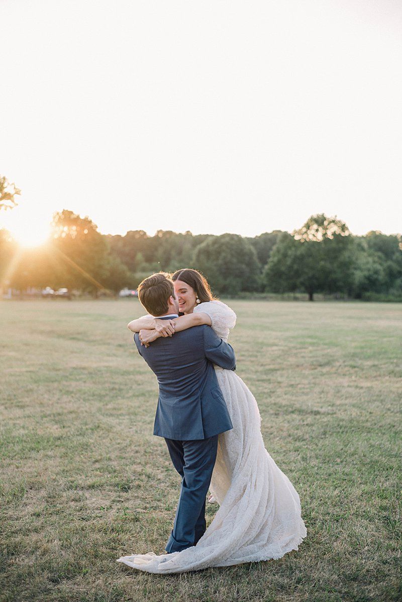 Hampton wedding photographer - Photo by Basia