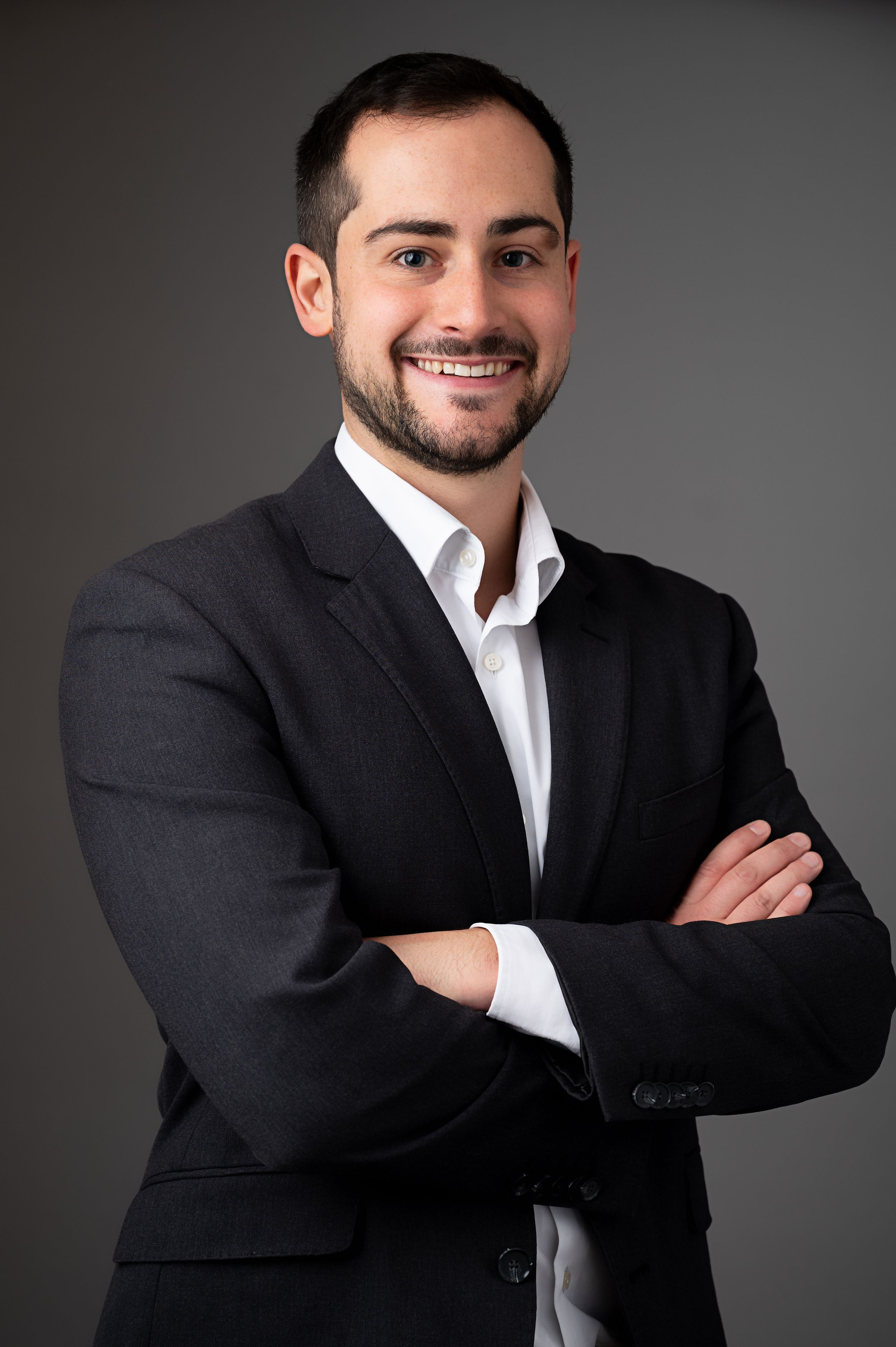 Why a good Headshot is Important - Selen Photography