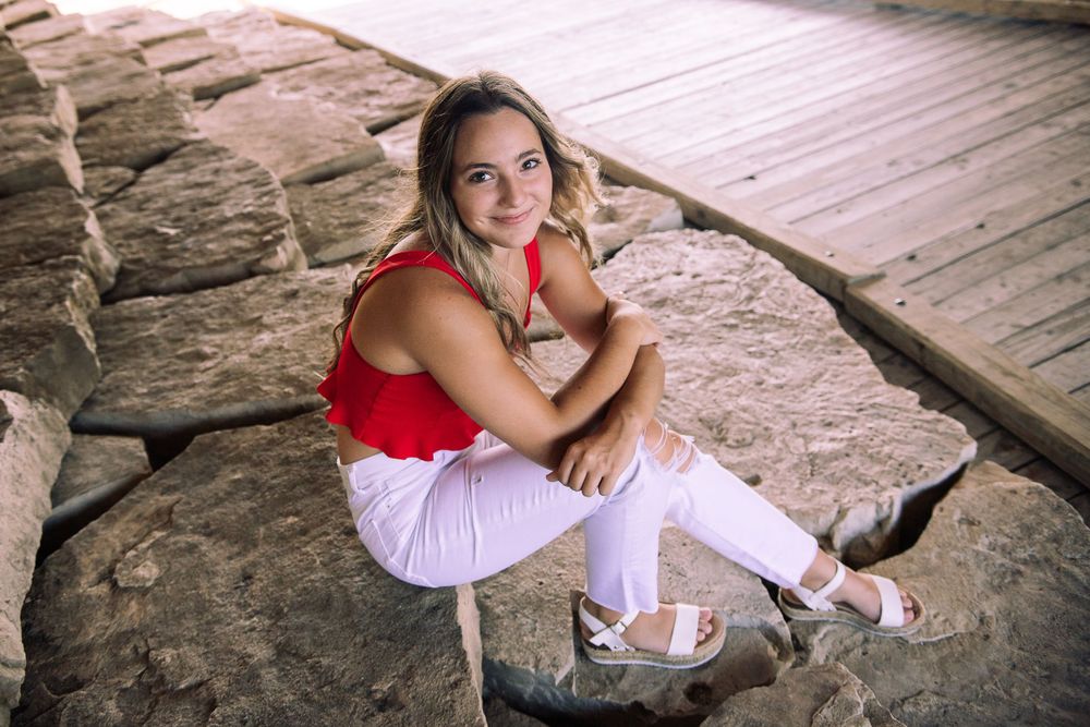 Bailey {Class of 2023} - Kelly Carman Photography