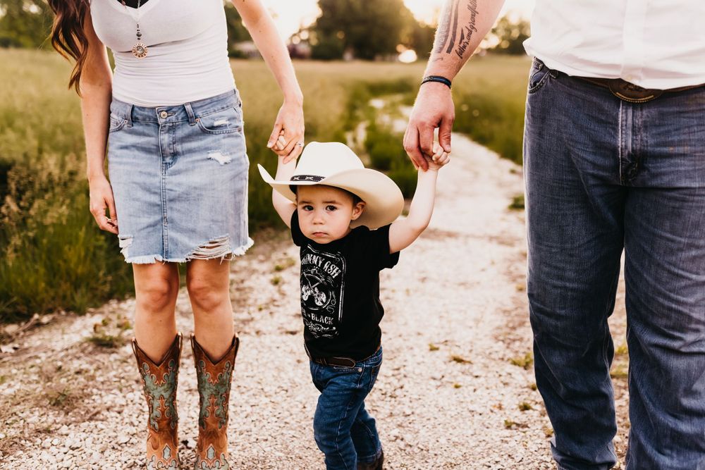 Field Family Session | Marion Indiana Family Photographer - Tiffany ...