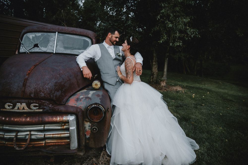 Kayla + Joseph - Allisha Linnea' Photography