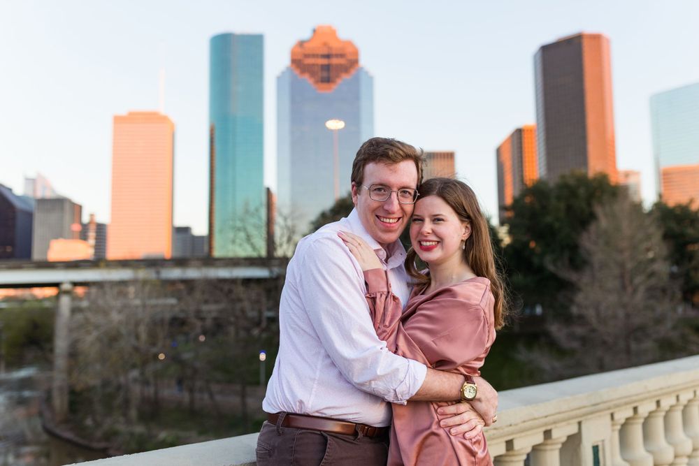 Isabelle + Jacob: Sabine Street Bridge & Buffalo Bayou Park Engagement ...
