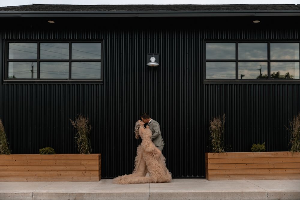Urban Desert Wedding at Storehouse 408, Cambridge - Wild Peach ...