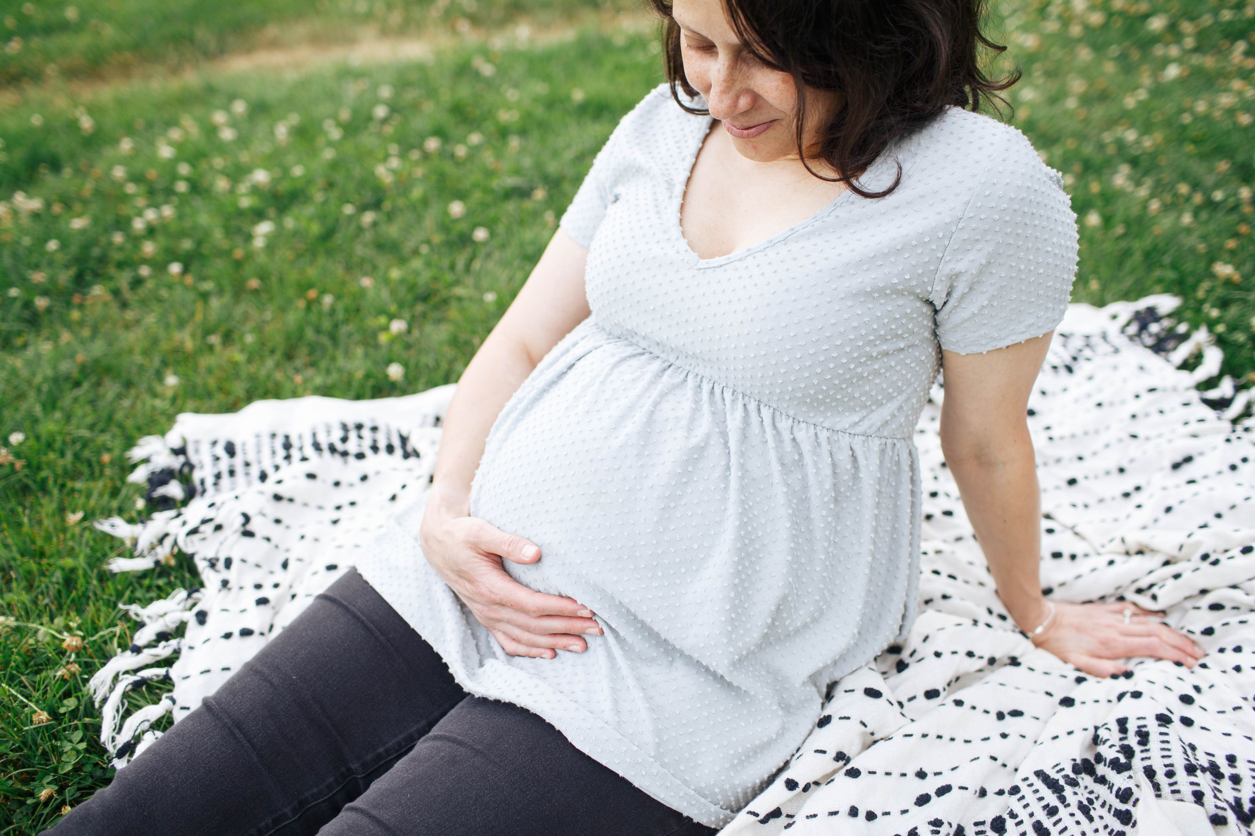 What to wear for your summer maternity photoshoot: Seattle maternity photographer - Seattle ...