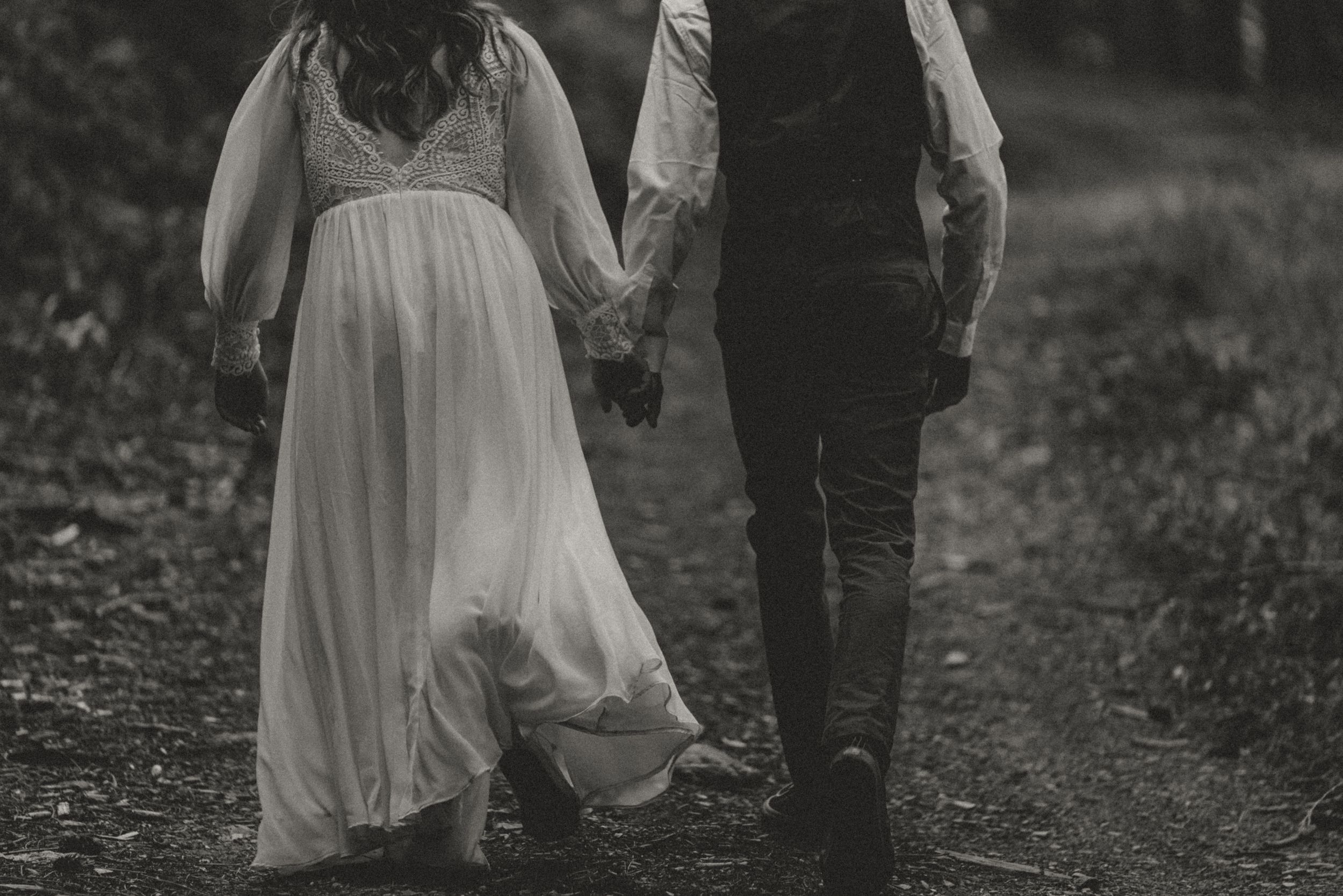 Sand Dunes & Sandy Feet - Kati Nielsen Photography