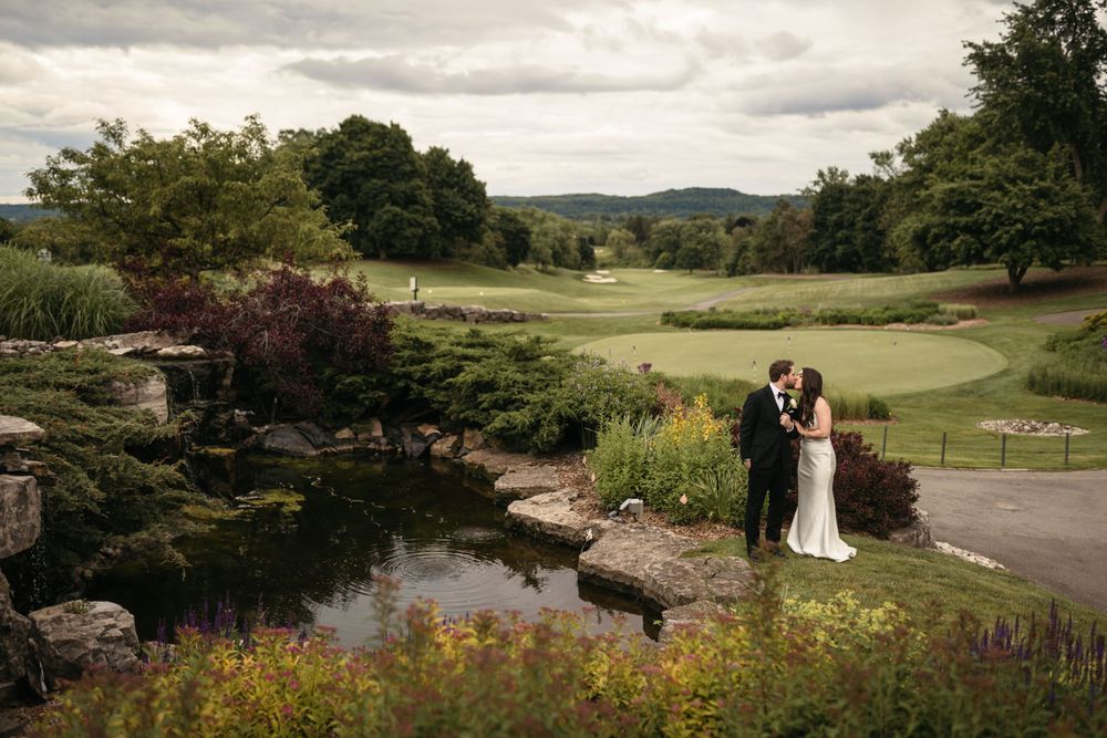 Summer Wedding at Dundas Valley Golf & Curling Club - Isabella & Sean ...