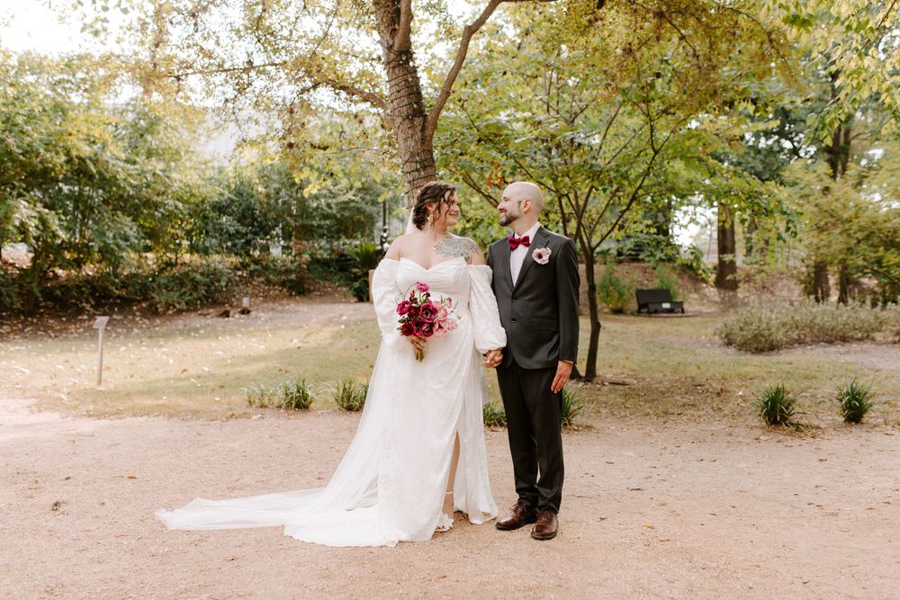 Emily & Kevin Wedding // UMLAUF Sculpture Garden // Austin, TX - Morgan Elise is a destination ...