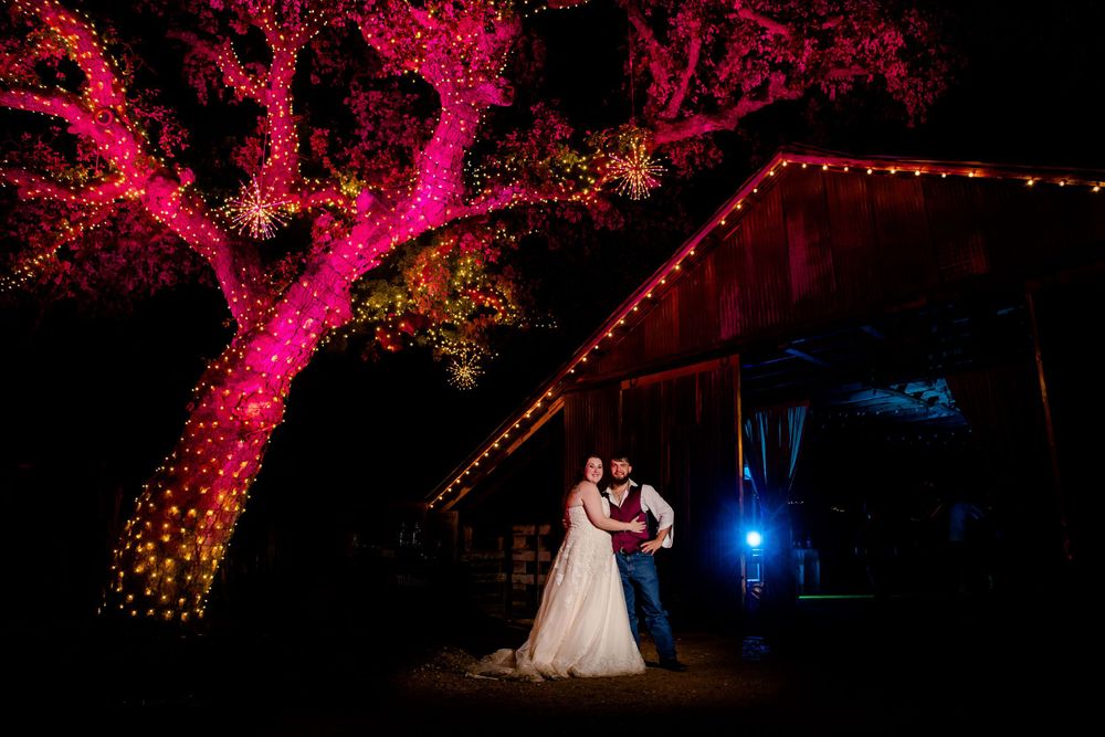 Whitney and Tyler // Texas Stonehouse - Tiffany Hofeldt Photography