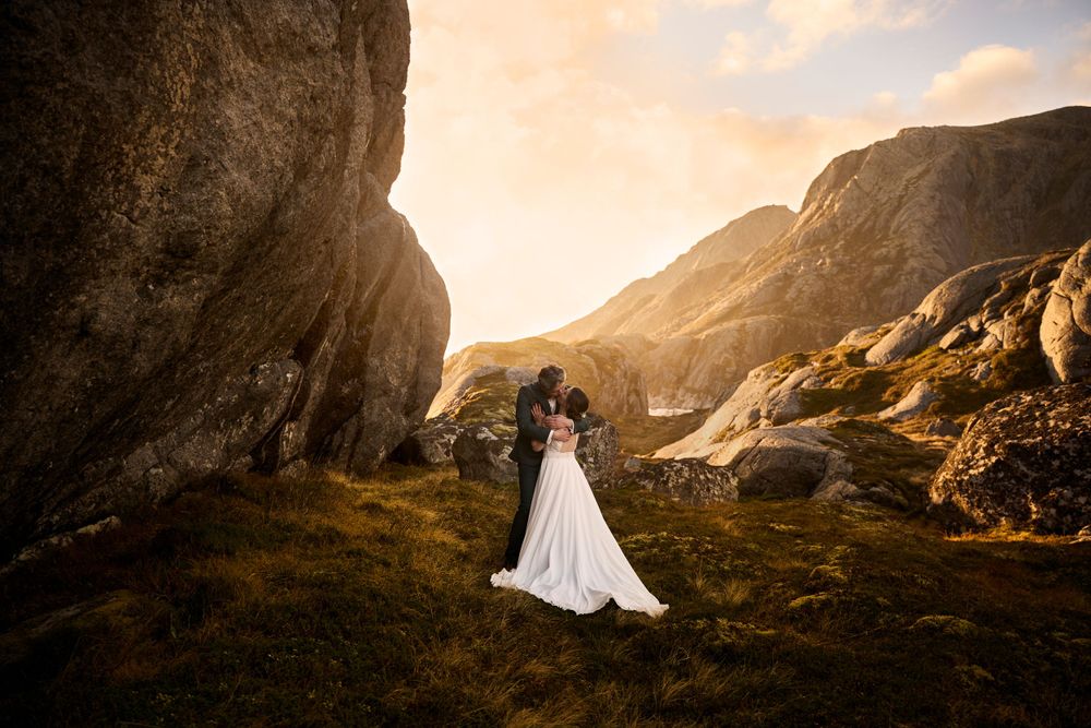 LAURA & ANTON - vintermagi i Lofoten - Bryllupsfotograf LeneKristine