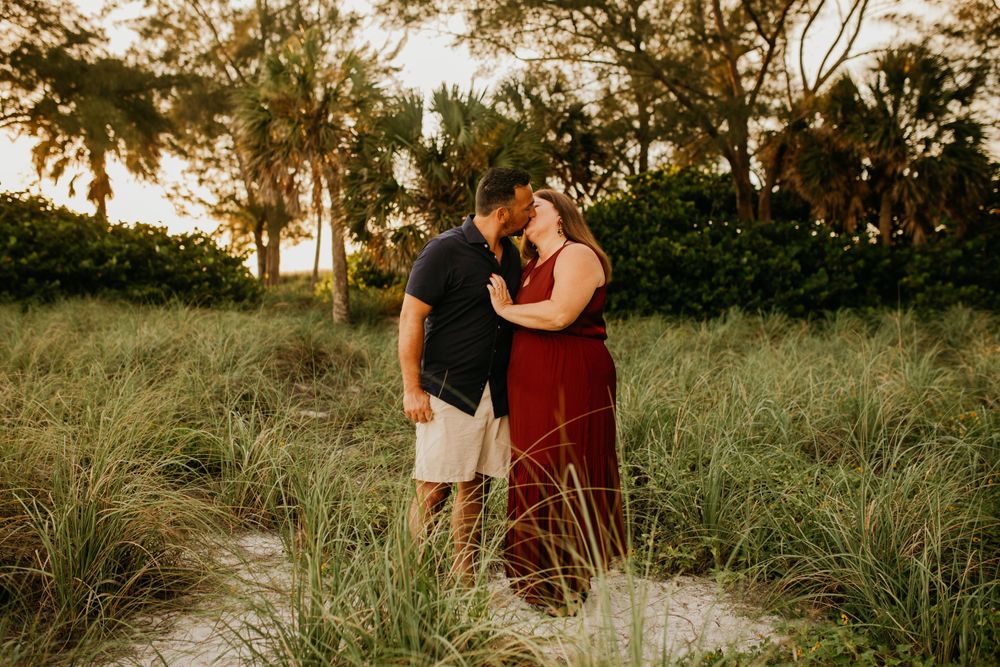 Michelle + Brandon // Bradenton Anna Maria Island Photographer ...
