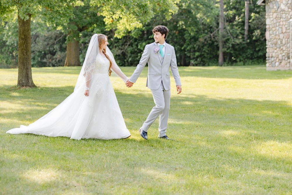 Tristan & Hailey || Romantic, Elegant Wedding in Vestaburg, Michigan ...