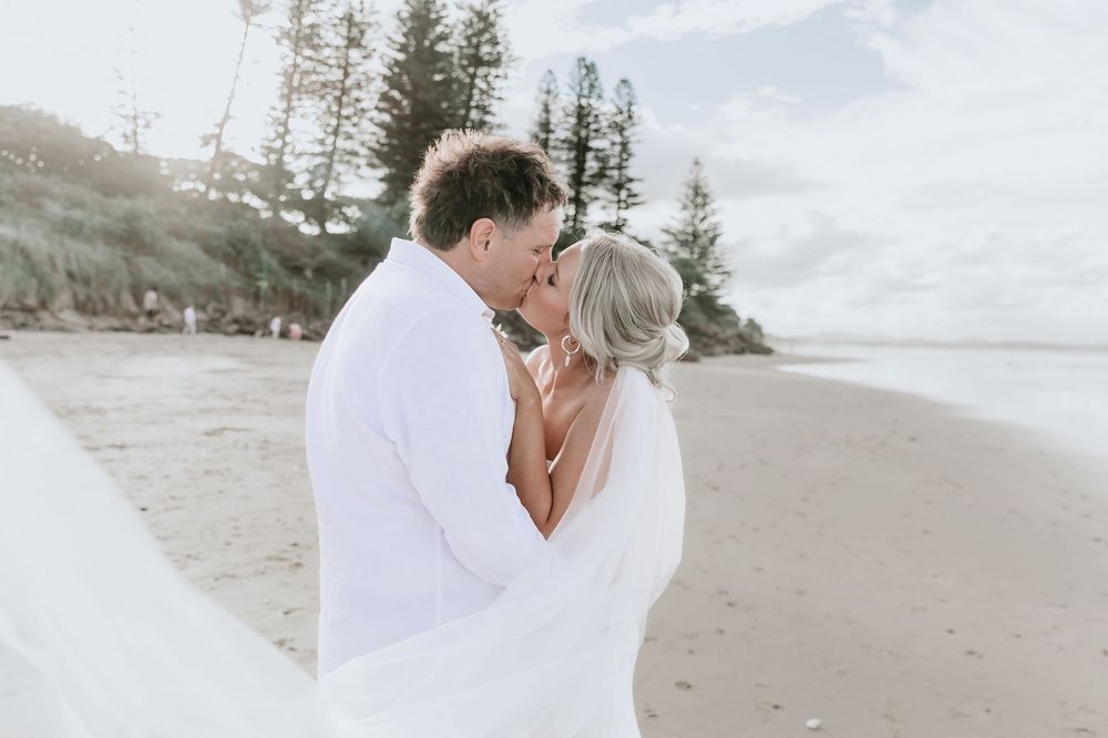 MATTHEW + TEAGAN, BYRON BAY - Luxe Elopements