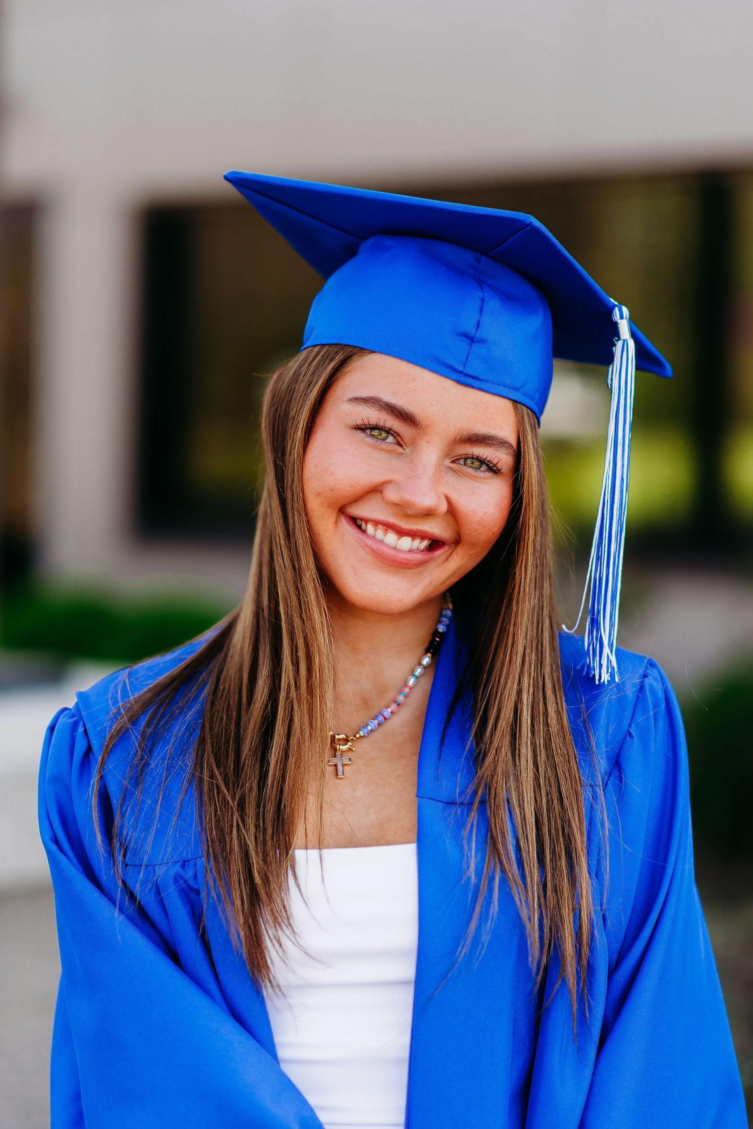 Lilly: Class of '25 Senior Rep Individual Sessions - Lesley Lou Photo