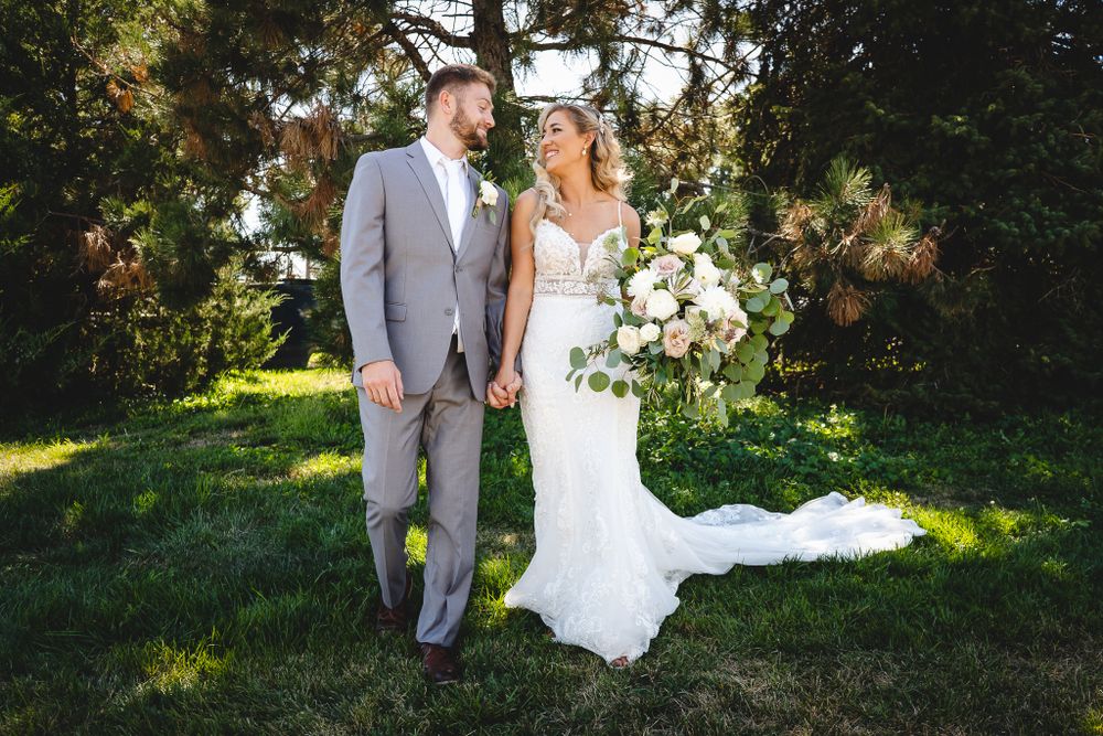 Megan & Brandon - Sparks Barn Louisville, NE Wedding - Anna LaRae ...