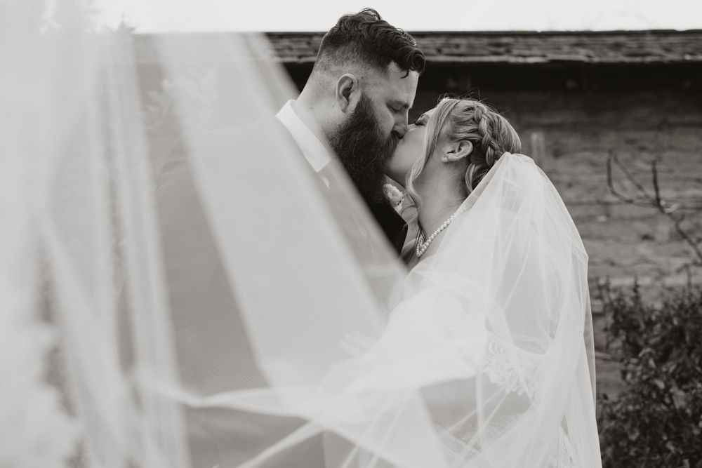 Lauren + Lee's Barns at Cooper Molera Wedding - Monterey, California ...