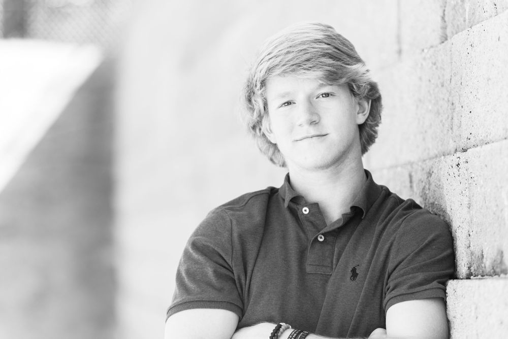 Cole Forrest Senior Portraits - Elizabeth Karp Photography