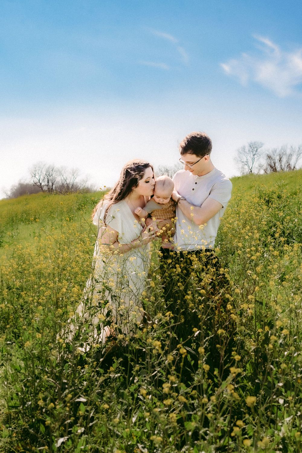 A Springtime Family Session on a Golden Afternoon in Luling, Texas ...