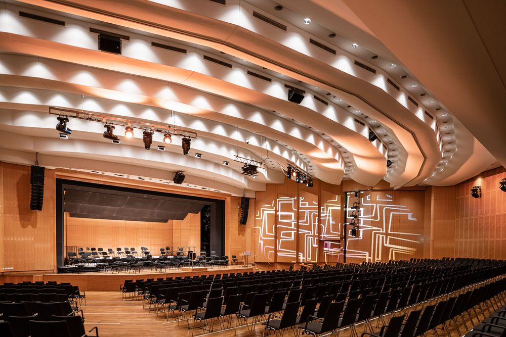 Architekturfotografie der Stadhalle Gersthofen - BEWEGT.content GmbH ...