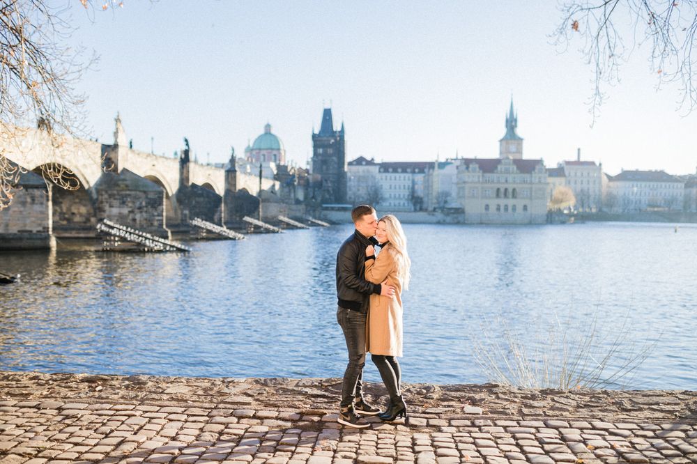 Prague Photo Tour - Pre-wedding session with Robin and Spencer ...