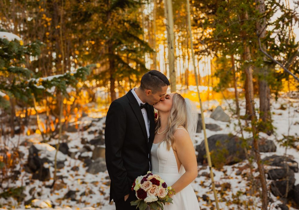 Rachel & Ross // VRBO Micro-Wedding // Breckenridge Photographer ...