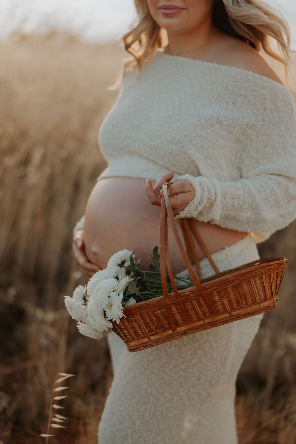 The Best Time to Book Your Maternity Photoshoot in Kalgoorlie - Sarah ...