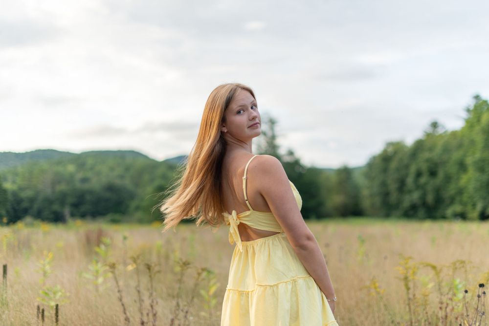 Ella - Senior Portraits - Emily Vale Photography