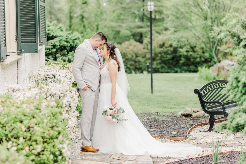 SABRINA & SHANE'S RUST MANOR HOUSE WEDDING - Kristyn Romell Photography