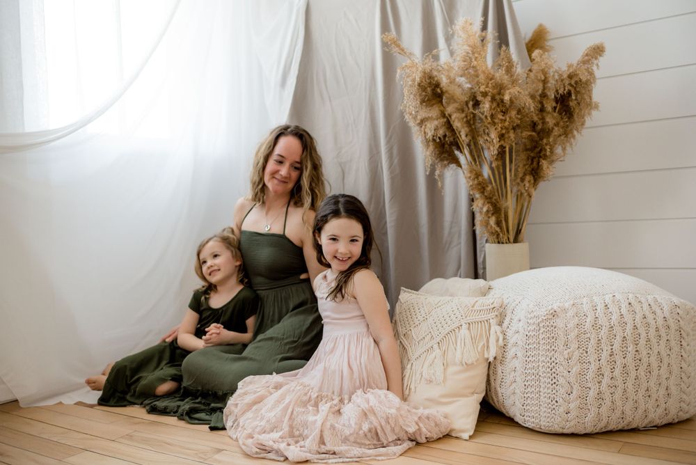 Why Invest in a Motherhood Session? - Natural Connections Photography