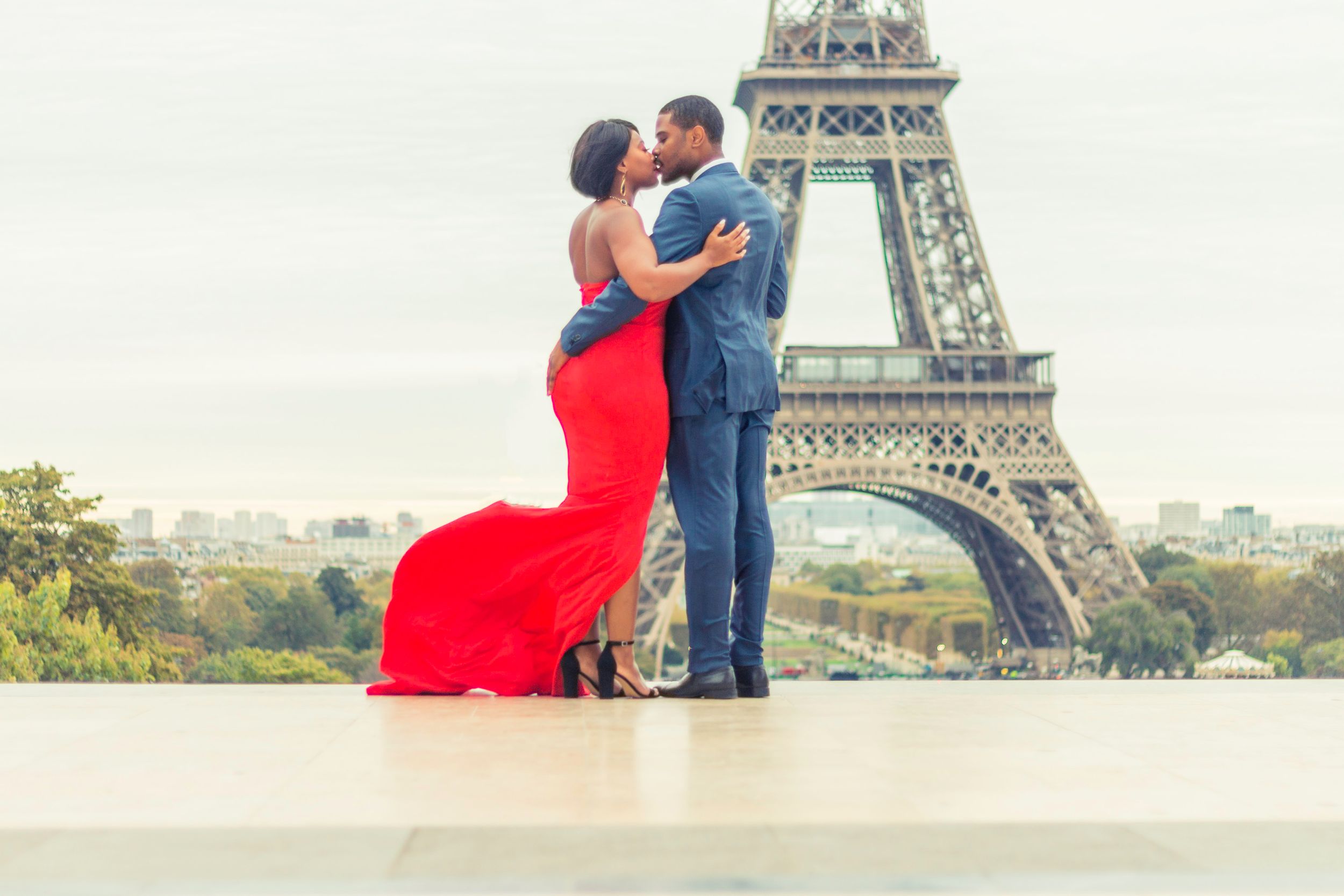 Your Ultimate Guide to Choosing the Perfect Outfit for Your Parisian ...