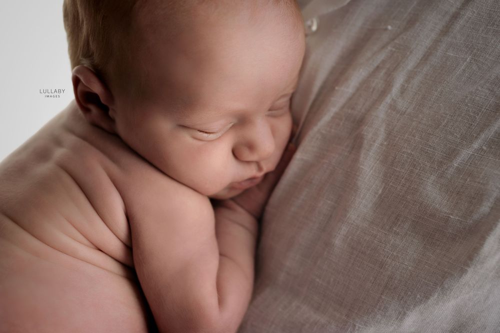 Baby Elena | 19 Days New - Lullaby Images