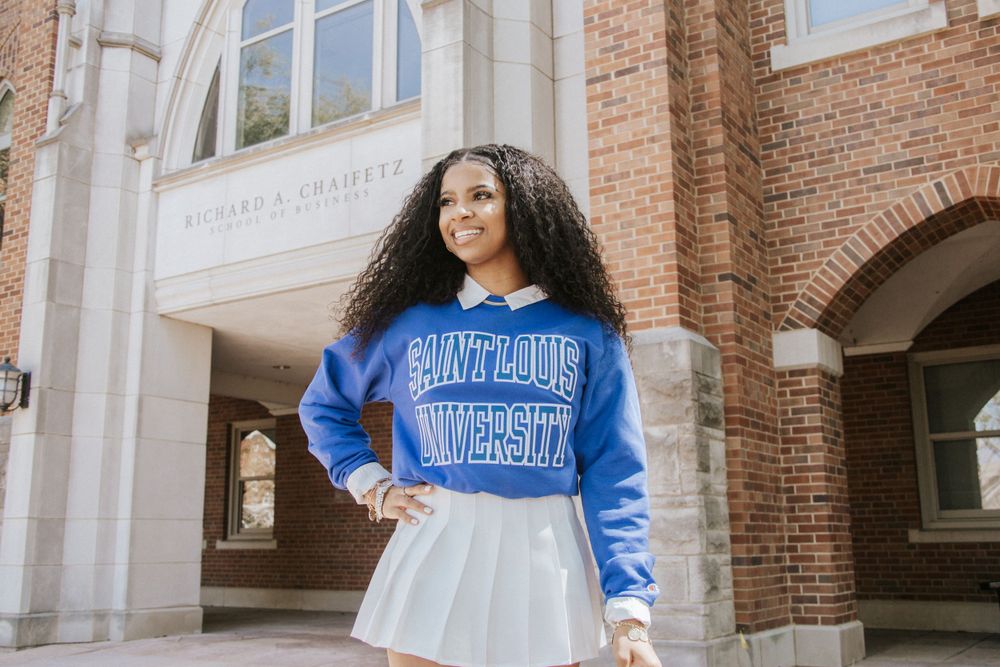 Cydney | Saint Louis University Graduate - Encaptured Photography + Design