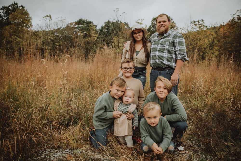 Stiles Family of 7 | Keystone State Park - Allisha Linnea' Photography