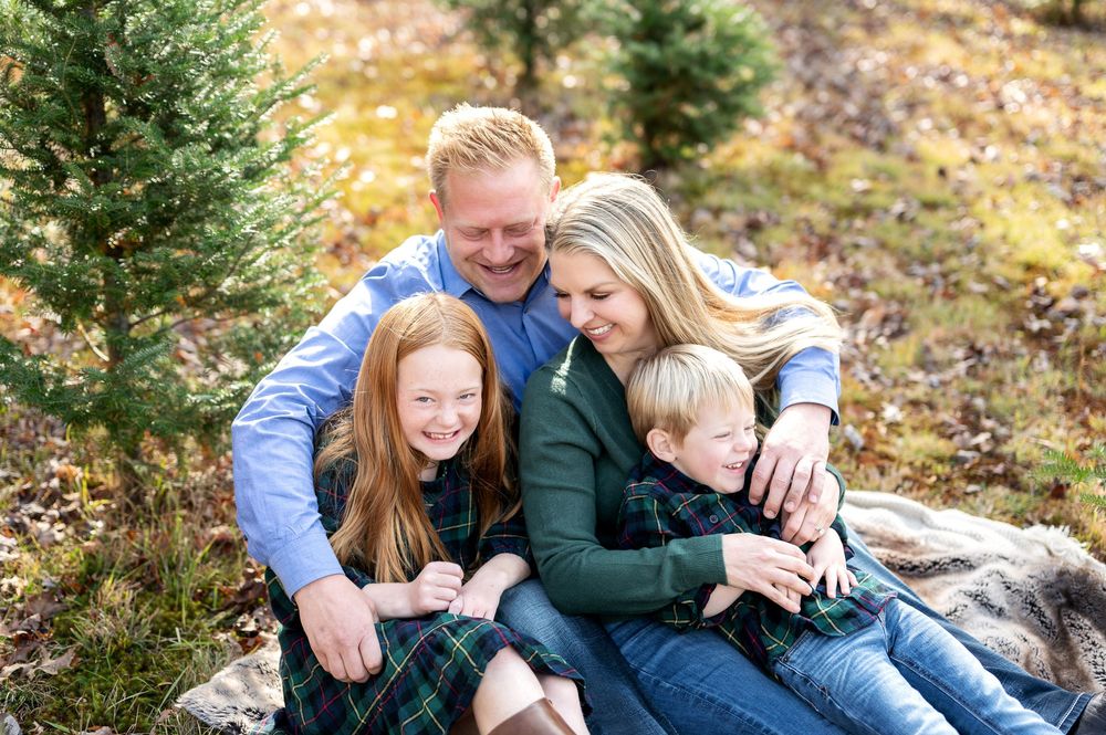 J. Family - Tree Farm Mini - Youngstown Mini Session Photographer - LS ...