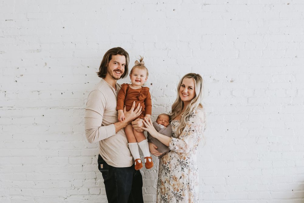 Rew Newborn Session - Belle's Creek Photography