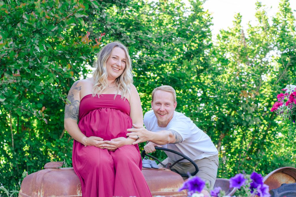Dwayne + Jessica | Maternity - Grateful Moments Photography