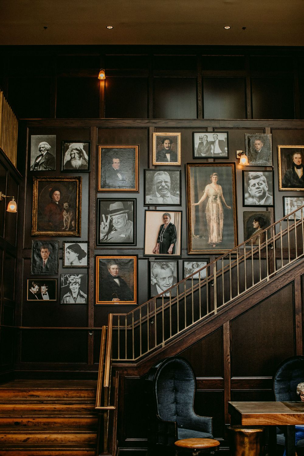 Review of Tampa's Oxford Exchange - Phoebe C. Photography