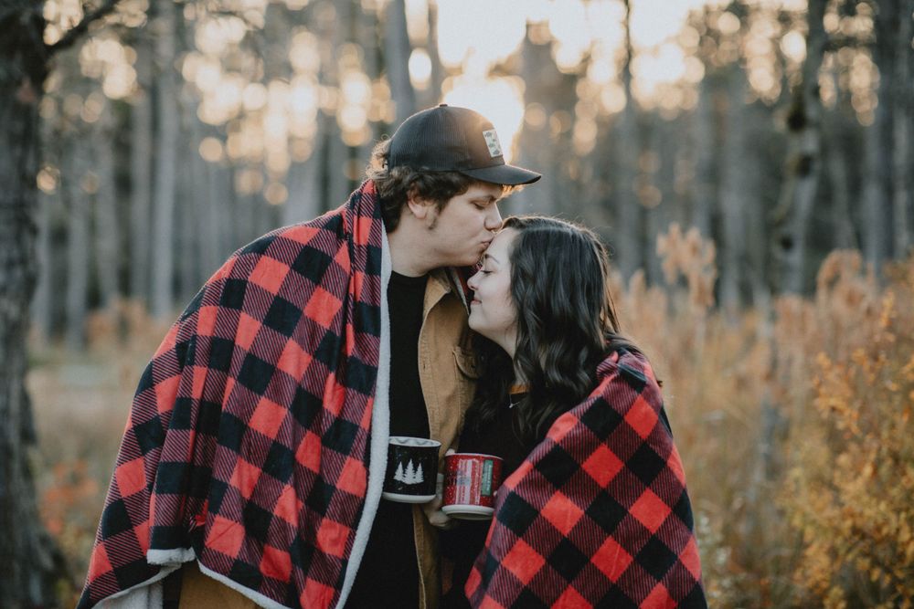 Lauren + Thomas Fall morning Engagement at Yellow Creek State Park ...