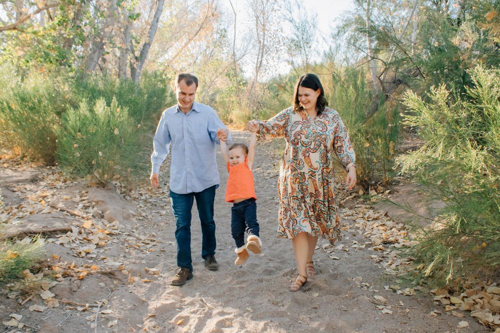 What to Wear to your Family Photos - ivygrayphoto