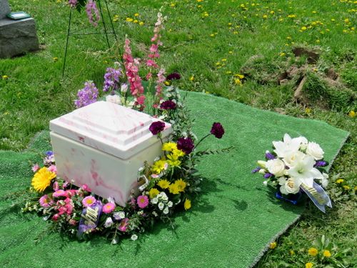 16 Creative Funeral Ideas to Consider - Nikki Kellogg Photography