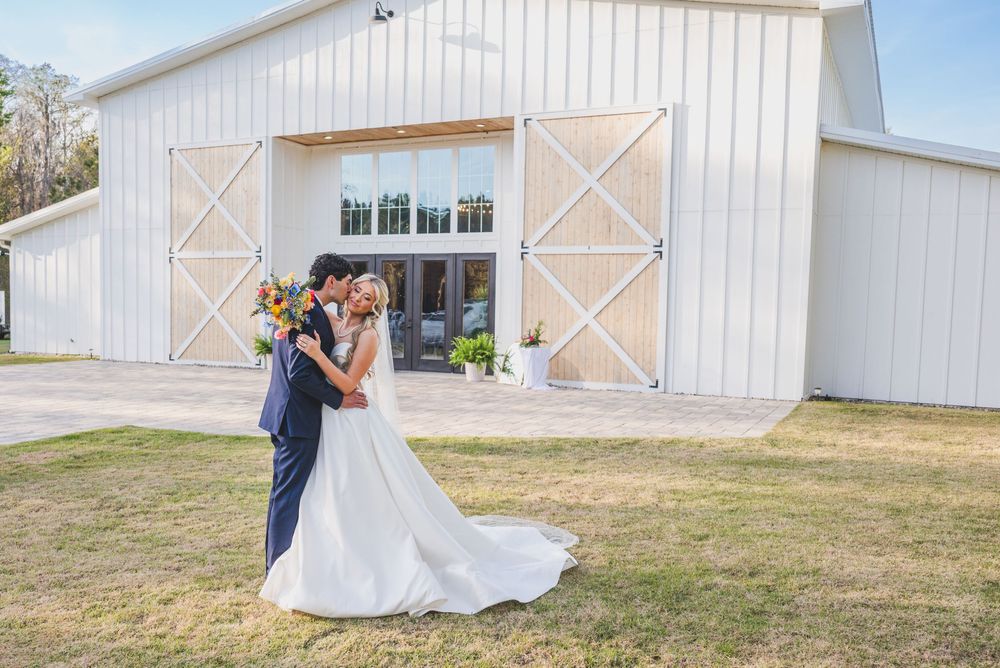 The Thomas Wedding - Pine Grove Barn Wedding Photographer - Matt ...